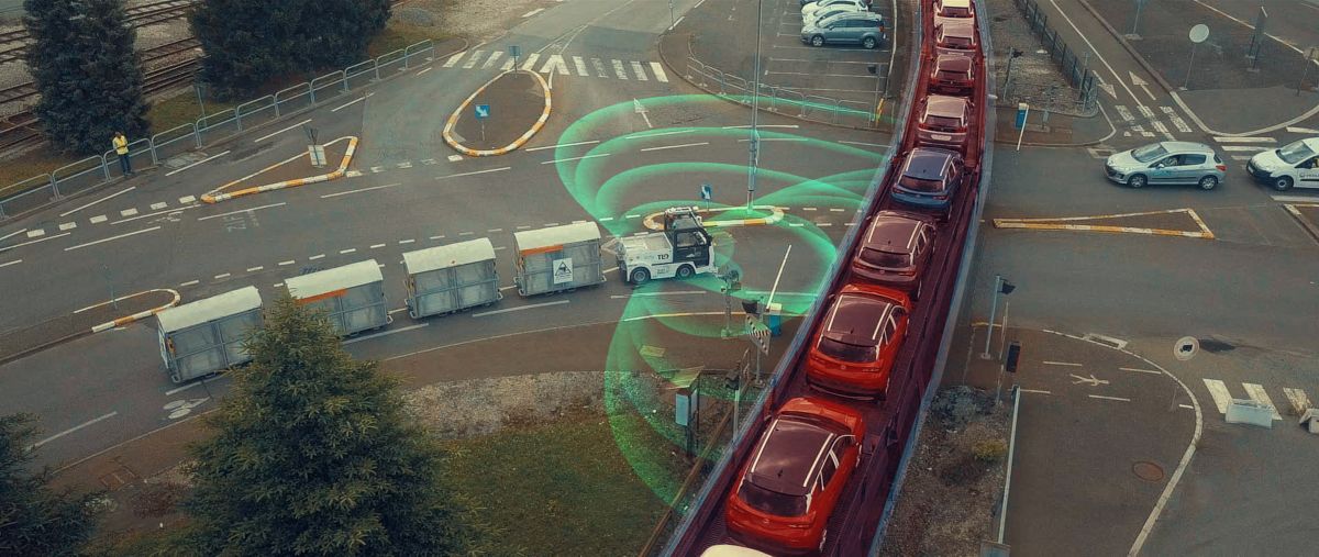 EasyMile Drives Autonomous Vehicle Safety